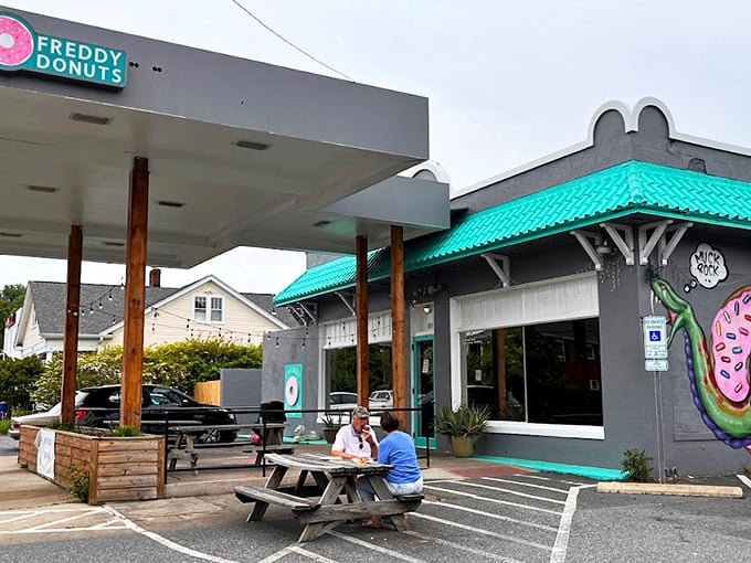 Freddy Donuts transformed this former gas station into a turquoise-trimmed temple of fried dough perfection.
