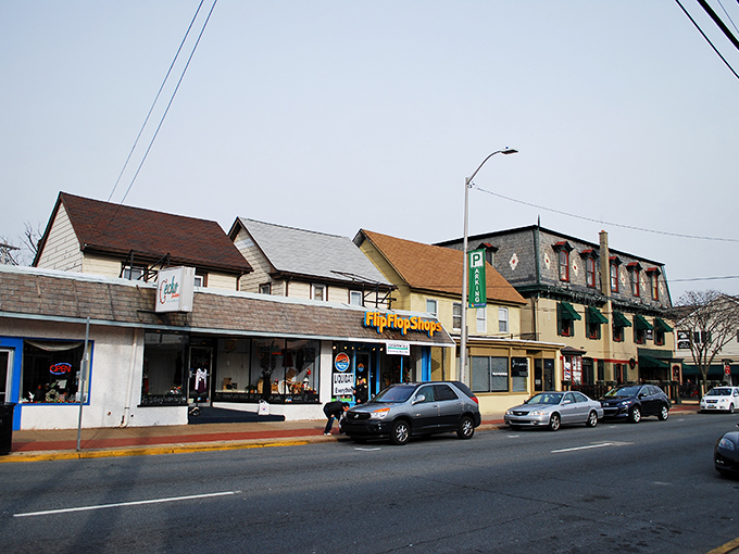 Newark balances historic charm with modern convenience. The kind of street where you might bump into both a history professor and your future best friend.