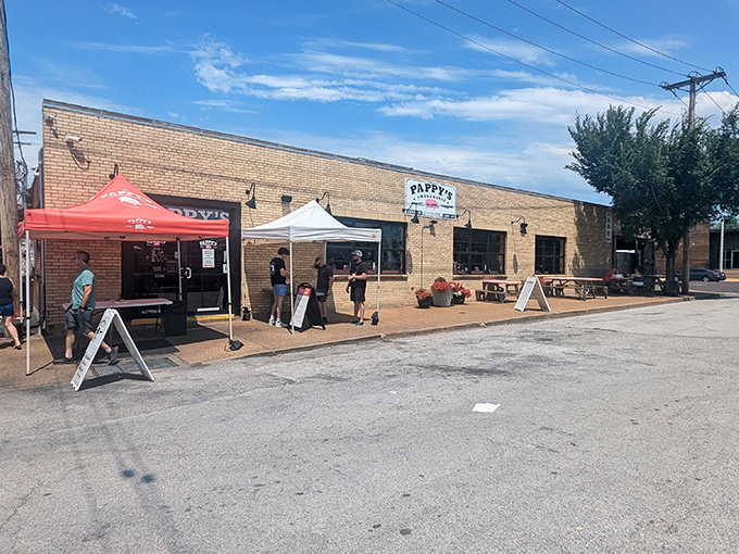 Red tents outside Pappy's mark the spot like an X on a BBQ treasure map. Where patience meets flavor in perfect harmony.