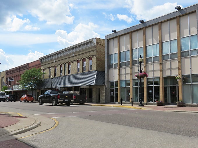 Where the Wisconsin meets the Mississippi, Prairie du Chien offers waterfront living at landlocked prices&mdash;a retirement jackpot hiding in plain sight.