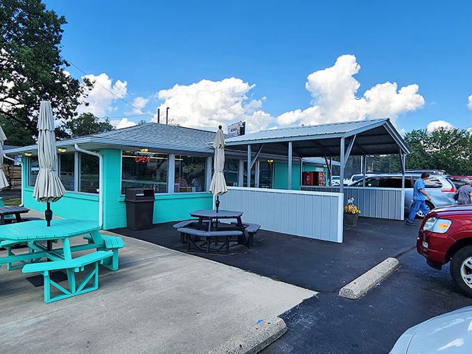 Simple, unpretentious, and utterly delicious. Starnes' outdoor seating turns lunch into an impromptu picnic where BBQ reigns supreme.