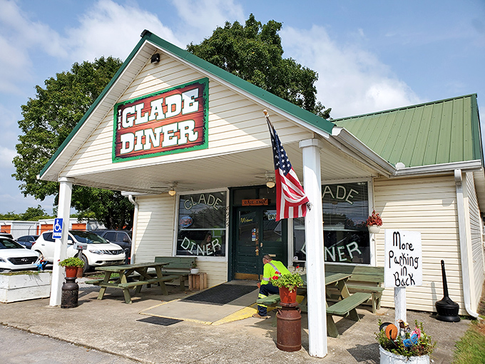 Where Interstate 840 travelers find salvation in the form of perfectly crispy hashbrowns and bottomless coffee mugs.