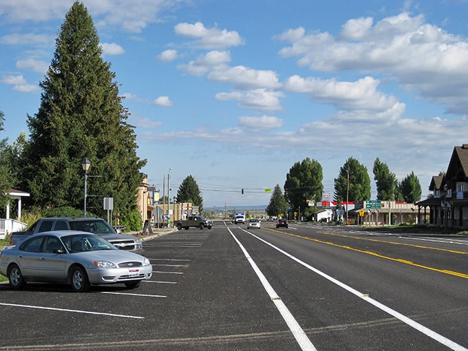 In Victor, even running errands feels magical with these mountain views. Forget milk and bread&mdash;I'm buying property!