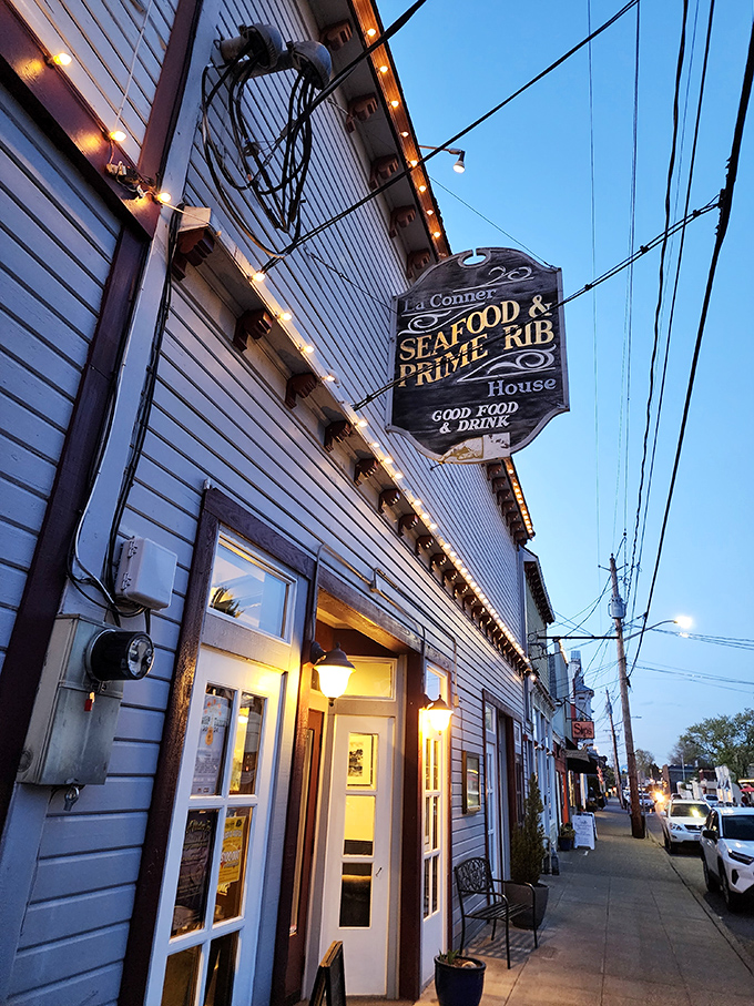 As twilight falls, La Conner Seafood & Prime Rib House glows with possibility&mdash;like a lighthouse guiding hungry sailors to Dungeness crab nirvana.