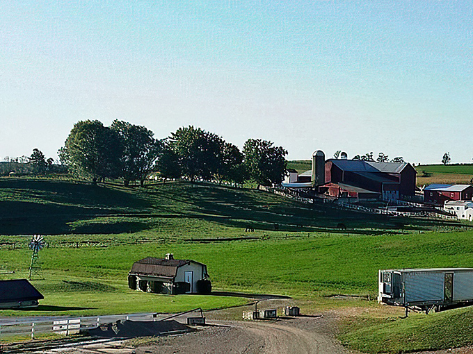 Postcard-perfect farmland that makes you wonder if you've accidentally driven onto a movie set for "Rural America: The Director's Cut."