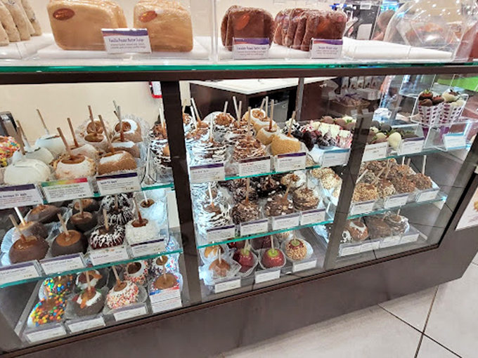 These aren't just apples&mdash;they're fruit wearing evening gowns of chocolate and caramel. Mother Nature and confectioners in perfect harmony.