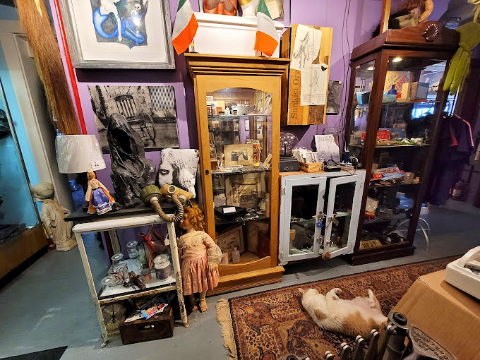 Animal skulls and tribal masks create a global gallery of the macabre. Your living room décor suddenly seems painfully conventional by comparison.