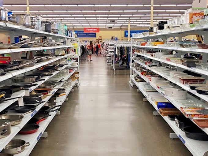 Kitchenware heaven awaits! One person's discarded pasta pot is another's ticket to homemade ravioli adventures for a fraction of Williams-Sonoma prices.