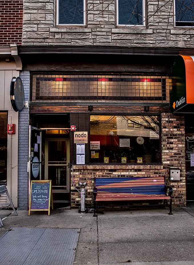 Nodo's brick-and-glass fa&ccedil;ade houses sandwich artistry that would make Michelangelo put down his paintbrush and pick up a panini.