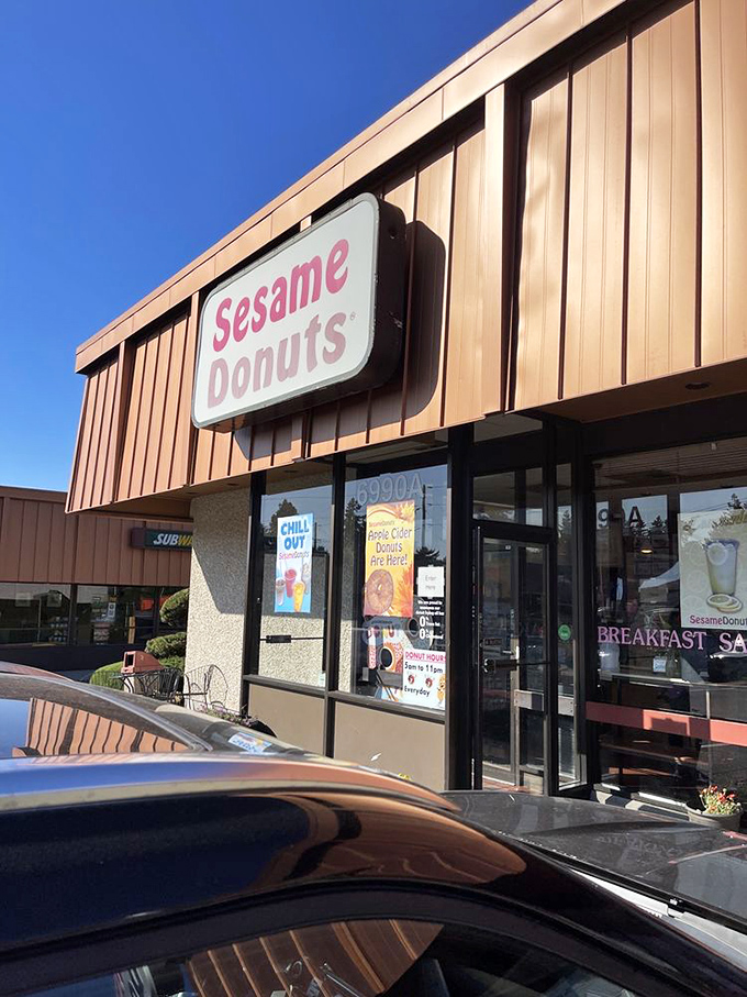 Sesame Donuts keeps the lights on late, perfect for those "it's 9pm but I need something sweet" emergencies.