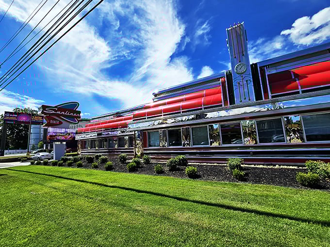 The Sunliner Diner doesn't just serve breakfast&mdash;it serves a chrome-plated time machine to when Elvis was king and calories weren't counted.