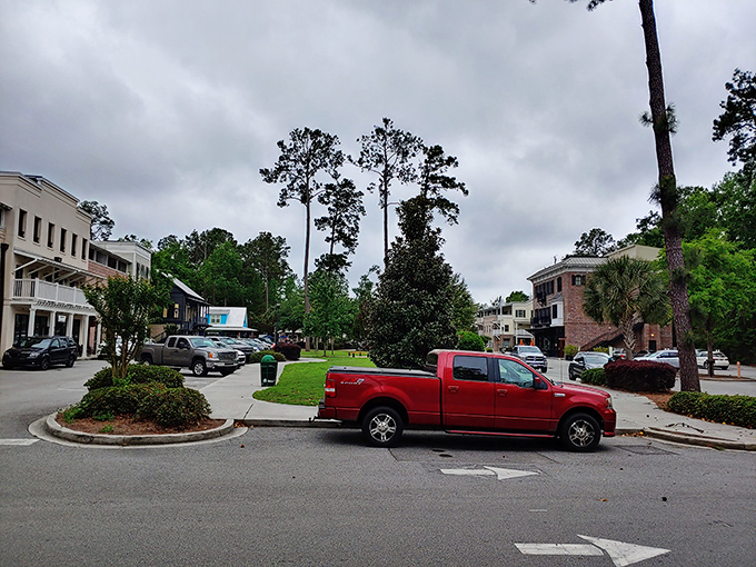 Bluffton's tree-lined streets and charming buildings create the perfect backdrop for a weekend escape.