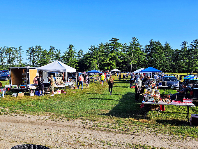 Summer shopping with a side of fresh air. This market turns bargain hunting into an outdoor adventure worthy of L.L. Bean.