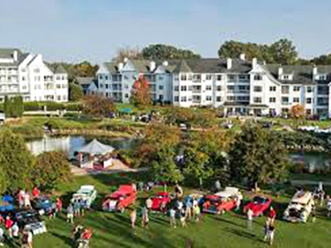 The grand white resort overlooking Elkhart Lake is where Midwesterners go to feel fancy without having to fly to the Hamptons.
