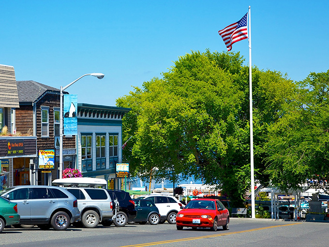 Friday Harbor: Waterfront paradise alert! This gorgeous harbor town greets visitors with bobbing boats and blue waters stretching to the horizon.