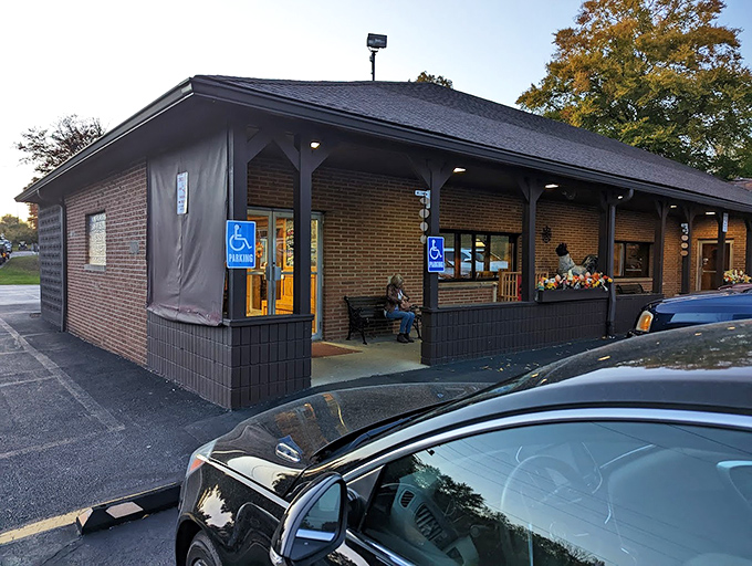 The modest entrance to Hopocan Gardens proves once again that the best chicken joints don't waste money on fancy facades.