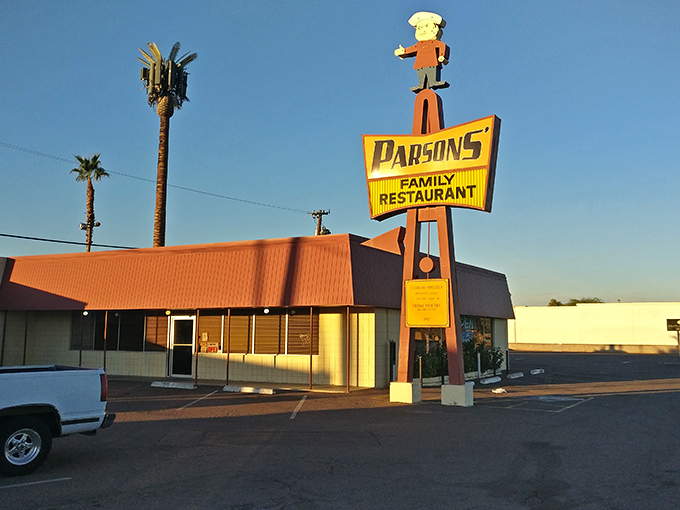 When a restaurant advertises "Family" in its name and has a sign this iconic, you know you're in for honest-to-goodness home cooking.