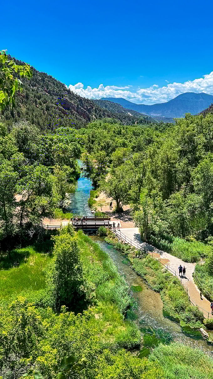 A secret tropical paradise hiding in Colorado? Rifle Falls' lush greenery makes you wonder if you've accidentally wandered into Hawaii.
