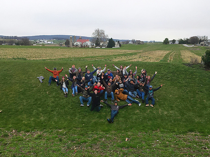 Joy finds its simplest expression in good company and open spaces. These visitors have discovered what social media can never deliver&mdash;actual face time.