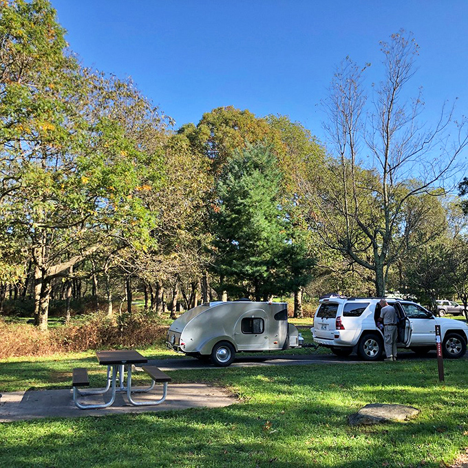 Teardrop trailers: proof that good things come in small packages. When your camping neighbor has one, it's impossible not to feel a twinge of gear envy.