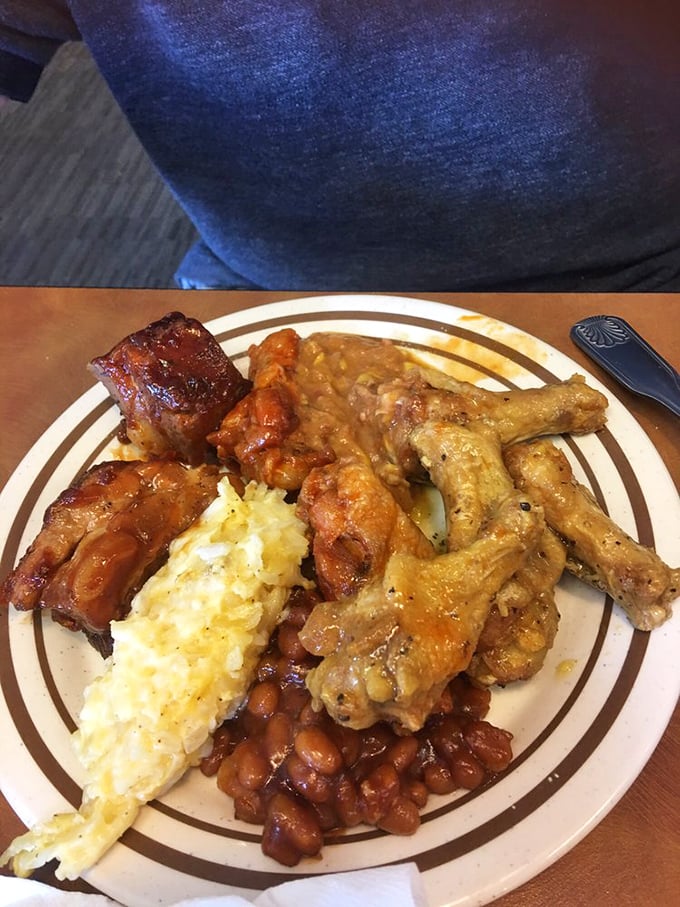 Southern comfort on a plate: ribs, chicken, mac and cheese, and beans &ndash; a masterclass in the art of buffet strategy and selection.