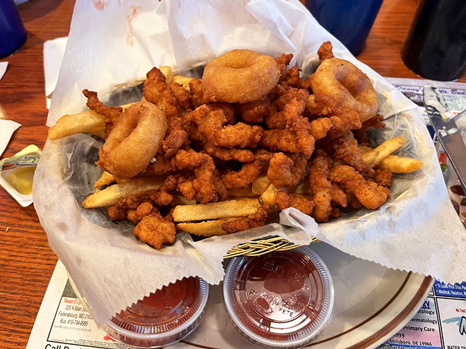 Golden-fried clams and crispy fries that crackle with each bite. The ketchup cups are merely a suggestion&mdash;no judgment if you request extras.