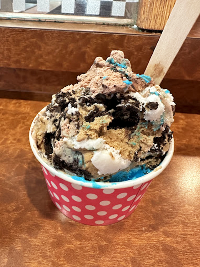 Tasting stations lined up like tiny frozen symphonies, each small bowl offering a different movement in the concerto of cream. 