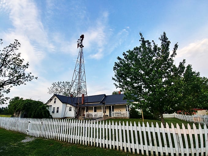 White picket fences and windmills &ndash; not a Norman Rockwell painting, but a real Amish homestead where craftsmanship reigns supreme.
