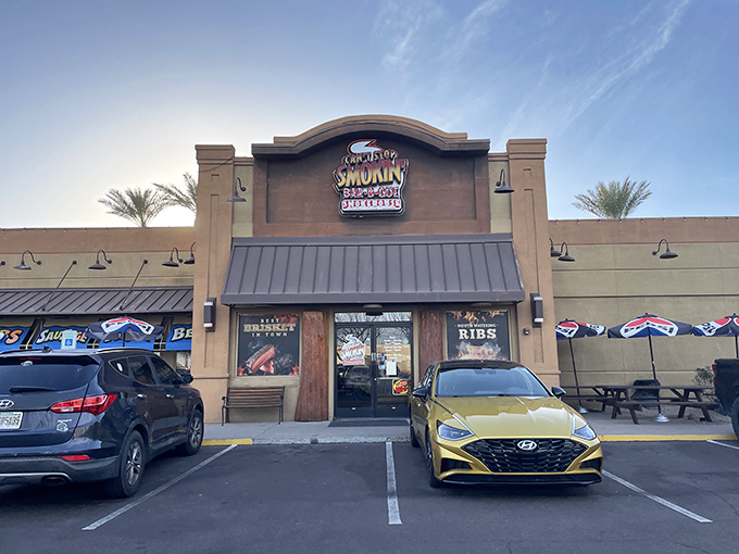 When your restaurant is called "Can't Stop Smokin'," you've set the bar higher than a Phoenix thermometer in July.