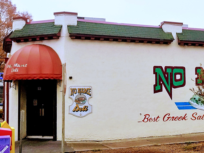 No Name Deli keeps it humble with simple signage. Like that quiet kid in school who turned out to be a genius.