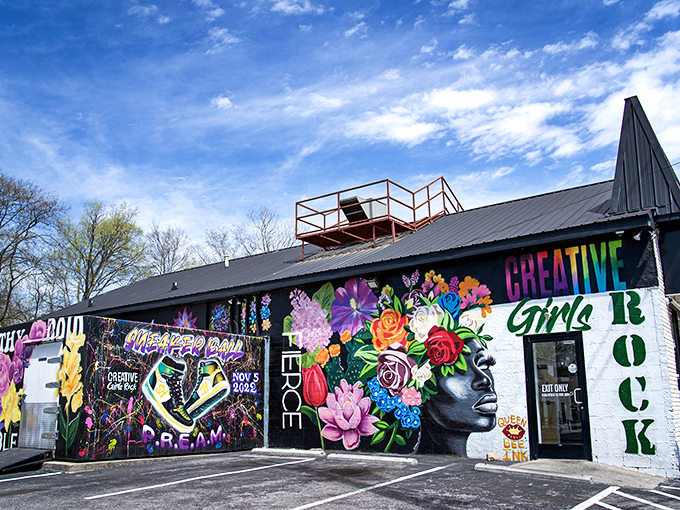 Slim & Husky's vibrant murals aren't just Instagram-worthy &ndash; they're a promise that your pizza experience will be anything but ordinary.