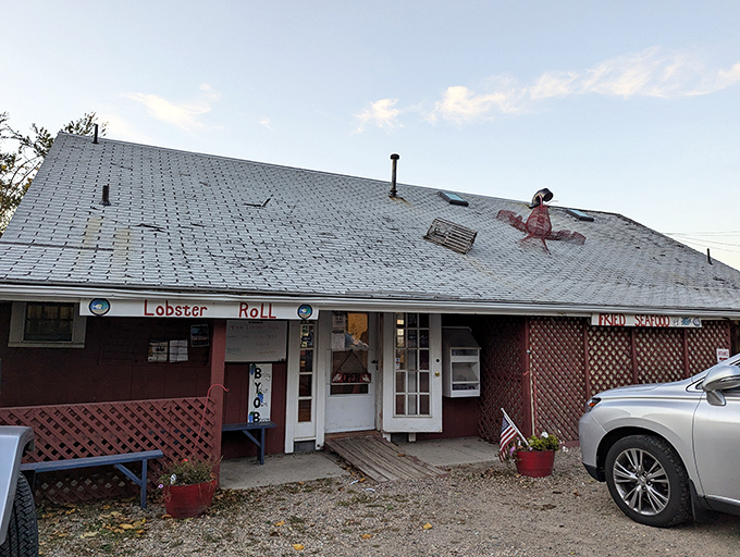 The Lobster Pool offers million-dollar sunset views with your meal&mdash;the kind that expensive restaurants can only dream about.