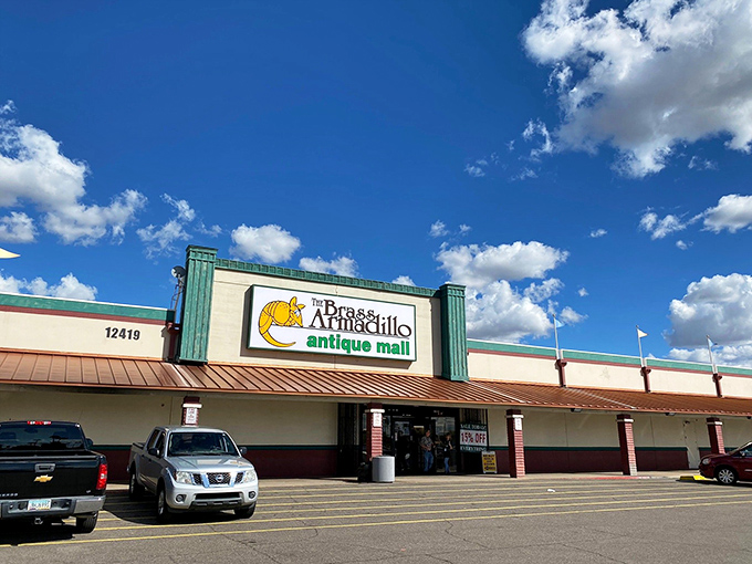 Sunlight bounces off the Brass Armadillo's welcoming fa&ccedil;ade&mdash;a treasure chest disguised as a shopping center. The hunt begins here!