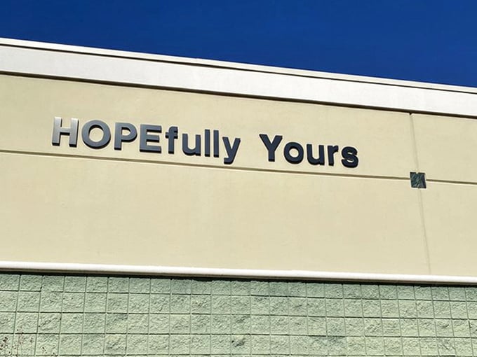 HOPEfully Yours: Where one person's "I'm over it" becomes another's "I've been looking everywhere for this!"