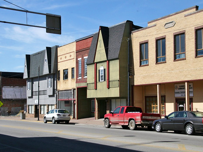 Affordability never looked so charming! Olney's historic buildings offer apartments that won't have you checking your bank balance after rent day.