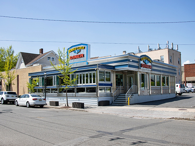 Tenafly Classic Diner storefront: Classic lines, classic chrome, classic breakfast. Some things don't need reinventing &ndash; just regular servings of maple syrup.