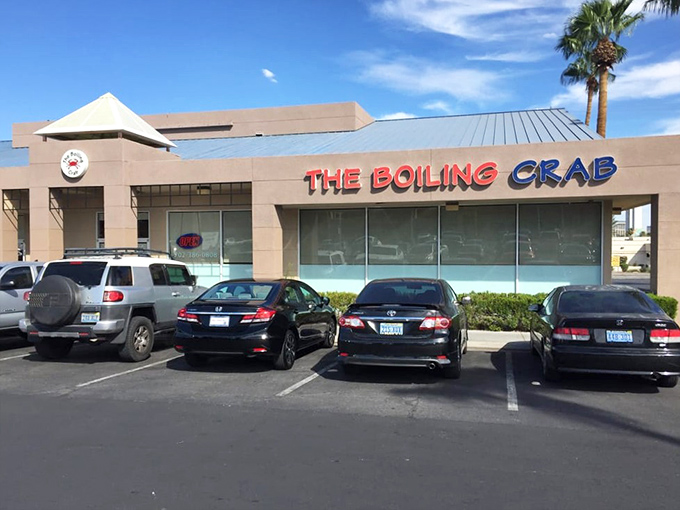 Where seafood comes in bags and finger-licking is not just allowed but encouraged &ndash; The Boiling Crab keeps it deliciously simple.