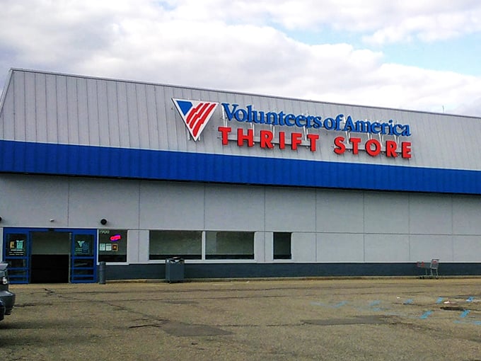 This Volunteers of America store doesn't need flashy gimmicks &ndash; the "HOUSEHOLD ITEMS" sign tells you exactly what treasures await.