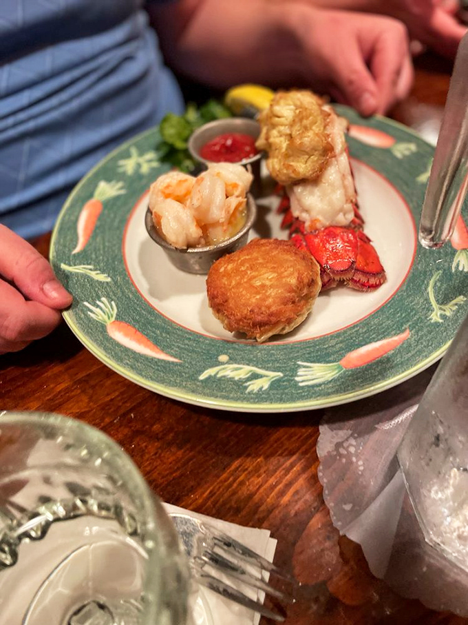 The seafood sampler that answers the eternal question: "Why choose one when you can have it all?"