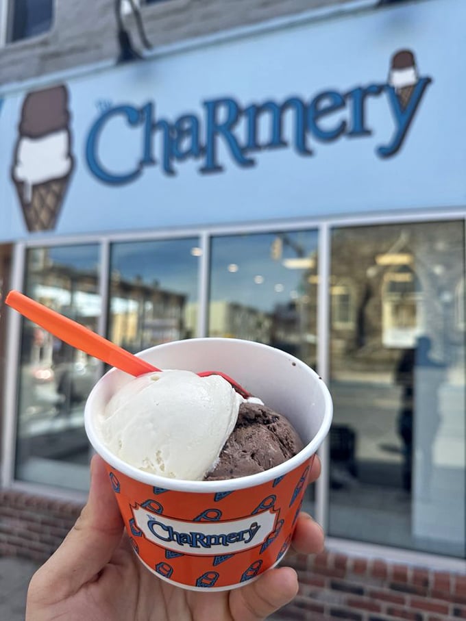 The ultimate Baltimore power couple: Maryland Mud cozying up to Pure Vanilla. Like watching Cal Ripken Jr. and Brooks Robinson play catch.