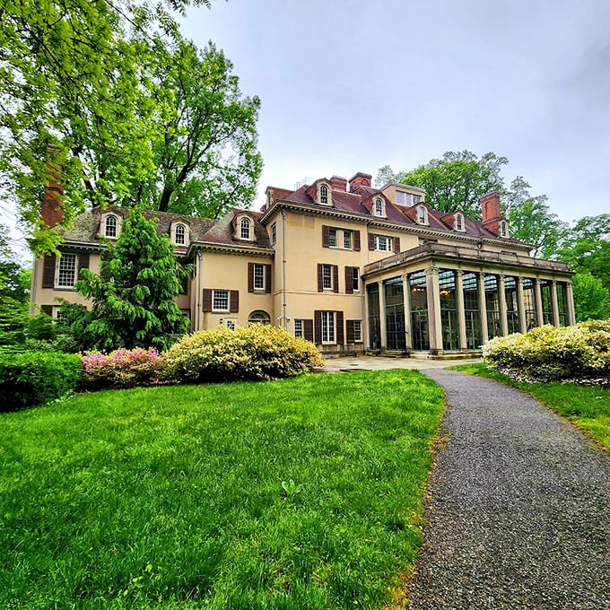 The mansion that makes Downton Abbey look like a starter home. Winterthur's elegant fa&ccedil;ade is just the appetizer to the cultural feast within. 