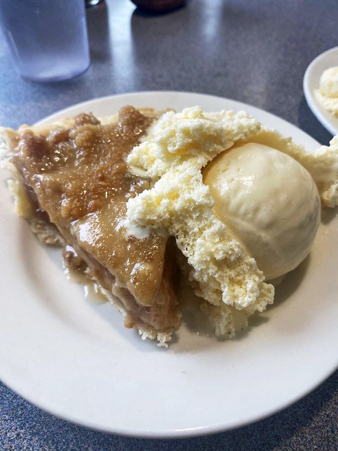 Behold the berry cream pie in all its purple majesty&mdash;the kind of dessert that makes you consider moving to Oregon permanently.