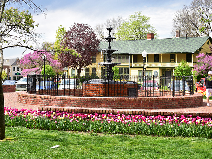 During tulip season, Pella's fountain plaza becomes a kaleidoscope of colors that would make even the most jaded traveler pause in appreciation.