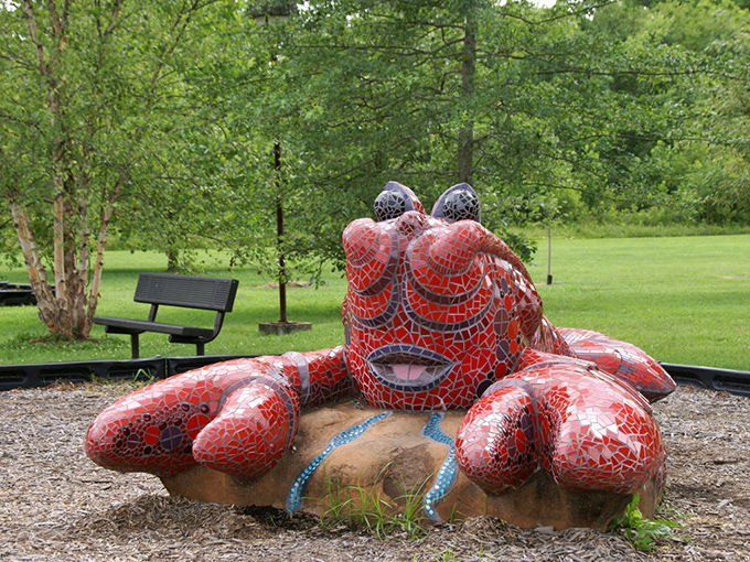 Even the public art in Bell Buckle has personality to spare. This mosaic crab seems to be saying, "Sit a spell, why don't ya?"
