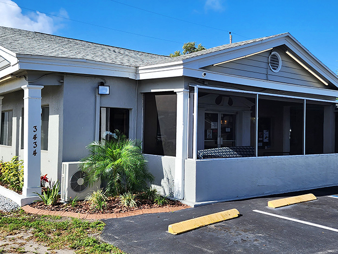 No fancy frills needed when the chicken is this good &ndash; just a clean building and a hearty appetite.