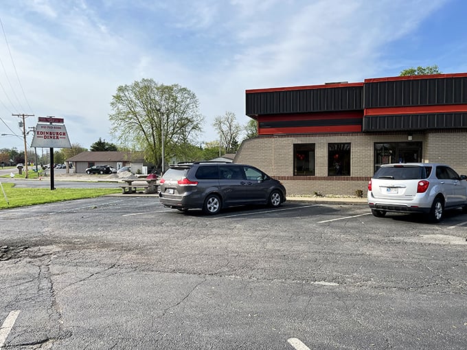 Edinburgh Diner (Edinburgh): Red trim, black roof, golden breakfast within! This unassuming building houses some of Indiana's fluffiest pancakes and heartiest omelets.