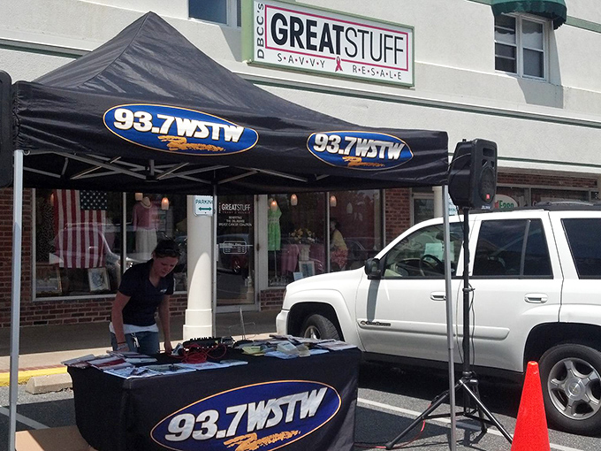 When local radio stations set up shop outside, you know the deals inside are worth broadcasting about.