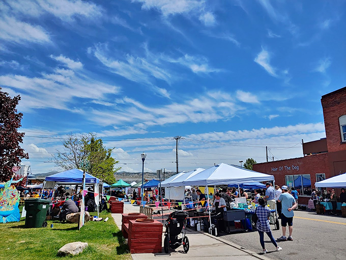 Downtown charm meets farm-fresh goodness. The buildings may be brick, but the atmosphere is pure small-town Idaho warmth.