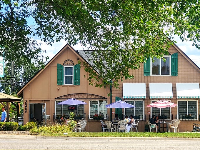 Charming doesn't begin to describe The Breakfast Club's storybook exterior &ndash; it's the breakfast equivalent of finding a four-leaf clover.