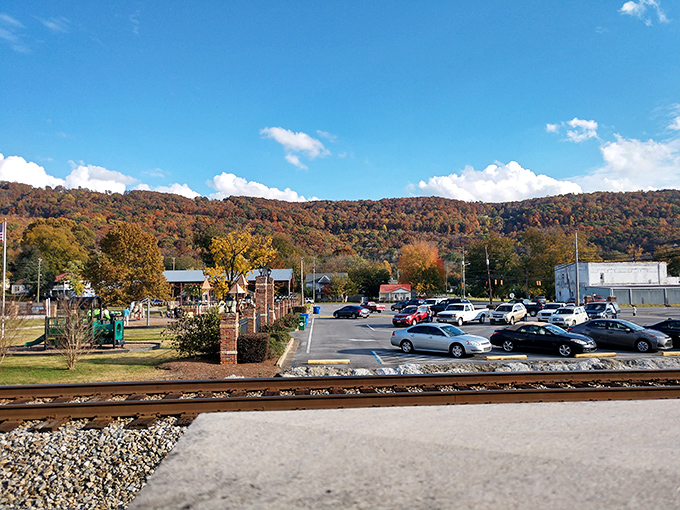 Fall paints Fort Payne's landscape with nature's most vibrant palette. Those mountain backdrops aren't just scenery&mdash;they're a daily reminder of why locals never want to leave.